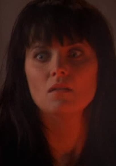 Watch Xena: Warrior Princess S05:E01 - Fallen Angel - Free TV Shows | Tubi