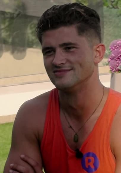 Watch Ibiza Weekender S05:E07 - Episode 7 - Free TV Shows | Tubi