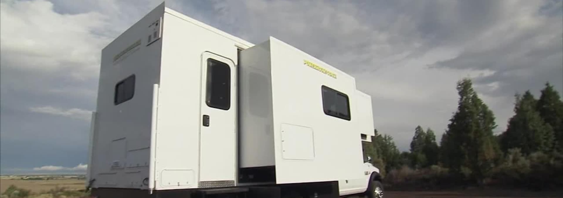 Watch Extreme RVs S04:E03 - World's Fastest - Free TV Shows | Tubi