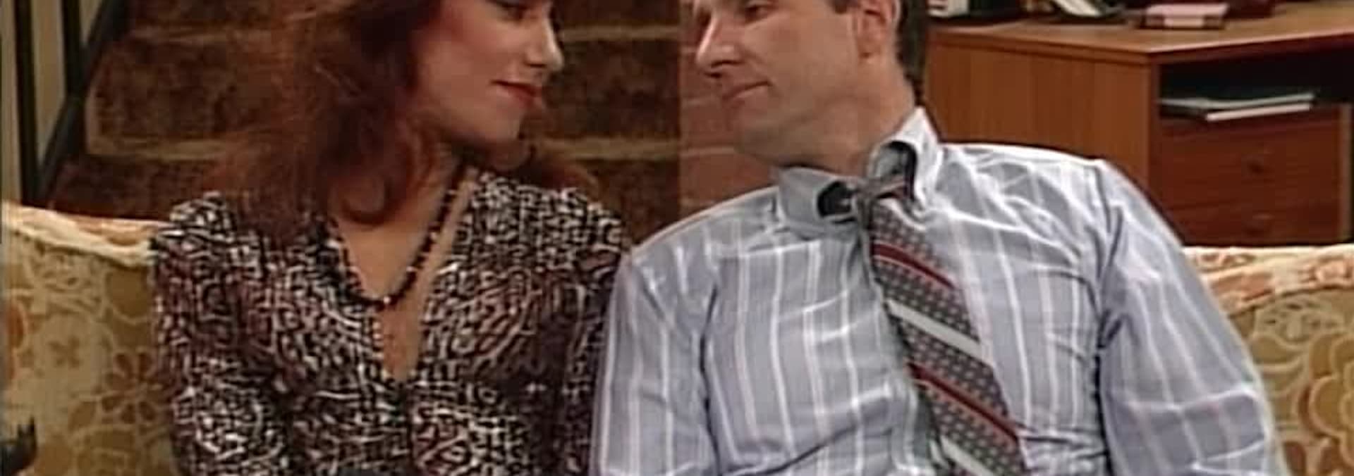 Watch Married... with Children S02:E10 - The Razor's Edge - Free TV ...