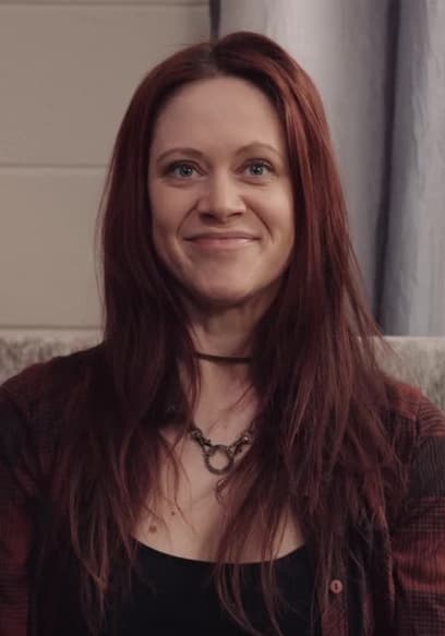 Watch Running on Love S01:E02 - Rae - Free TV Shows | Tubi