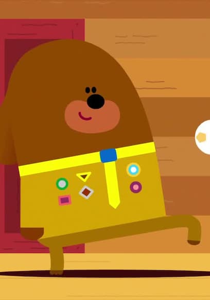 Watch Hey Duggee S01:E10 - The Caterpillar Badge/The Sandcastle Badge ...