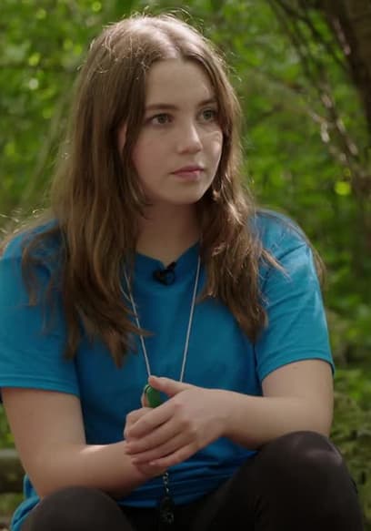 Watch Wild Child S01:E06 - Fire - Free TV Shows | Tubi