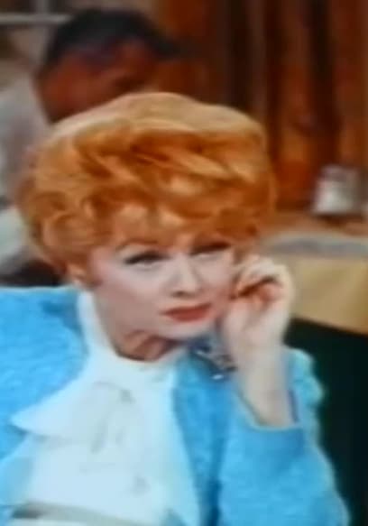 Watch The Lucy Show S05:E10 - Lucy and John Wayne - Free TV Shows | Tubi