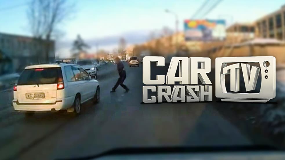 Watch Car Crash TV (Español) Season 2 Stream en línea | Tubi TV Gratis
