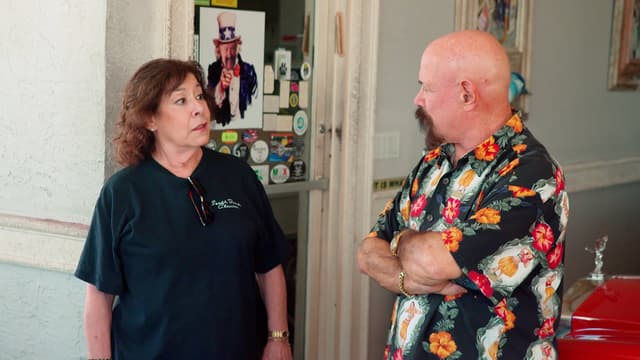 Watch South Beach Classics S05:E01 - Ted Is Back! - Free TV Shows | Tubi