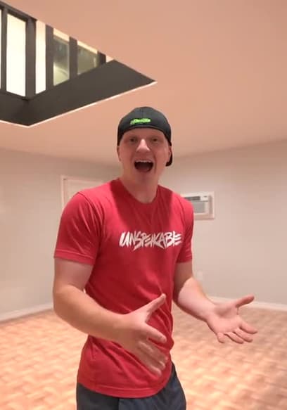 Watch Unspeakable S03:E03 - I Built a Real Lego House / Extreme Heads ...