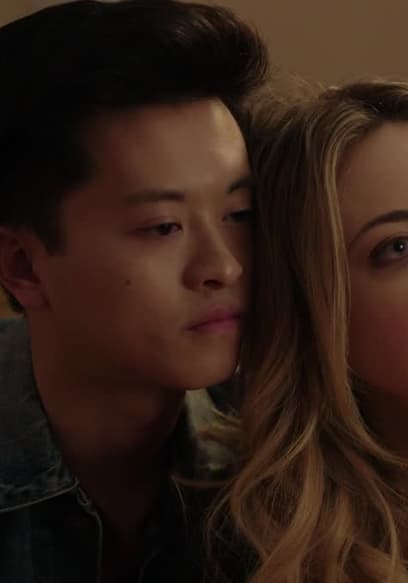 Watch Millennial Mafia S01:E04 - Good Golly, Miss Molly / Pawn Girl - Free TV Shows | Tubi