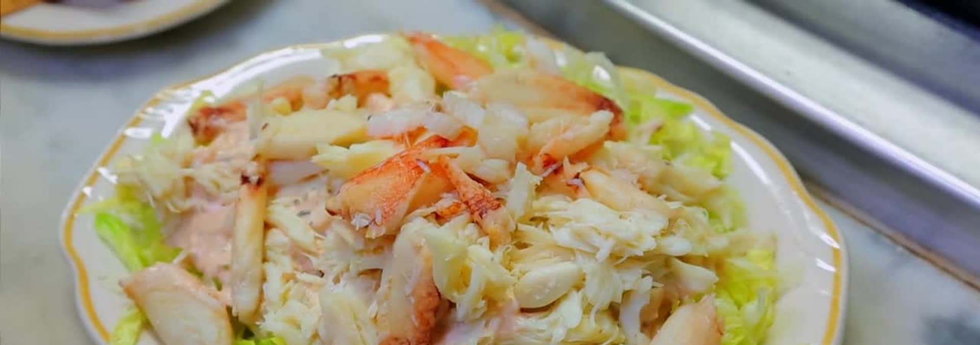 Watch Bizarre Foods: Delicious Destinations S02:E01 - San Francisco ...