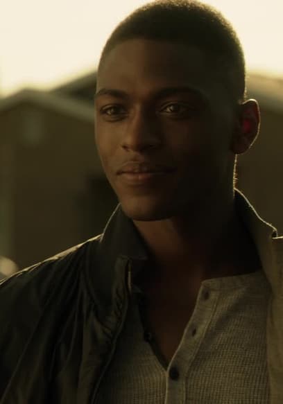 Watch Training Day S01:E01 - Apocalypse Now - Free TV Shows | Tubi