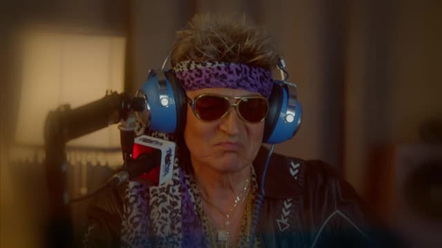 Watch Acting Good S02:E06 - Roger That - Free TV Shows | Tubi