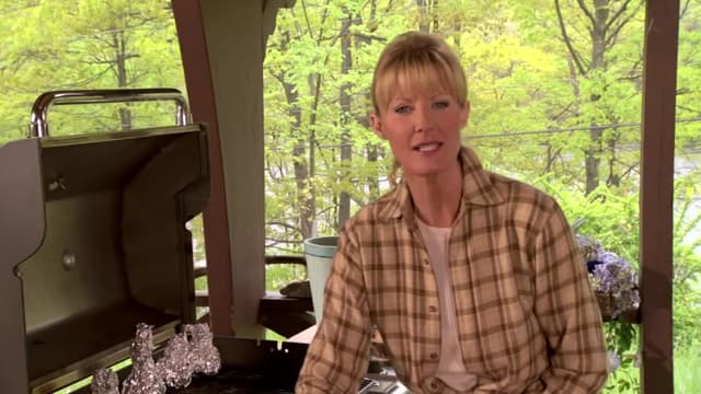 Watch Semi-Homemade Cooking With Sandra Lee S13:E11 - Log Cabin Camping ...