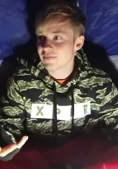 Watch Sam and Colby S07:E08 - Colby Gets Lost in a Haunted Witches ...