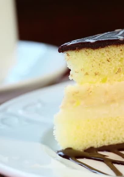 Watch Bizarre Foods: Delicious Destinations S01:E06 - Boston - Free TV ...