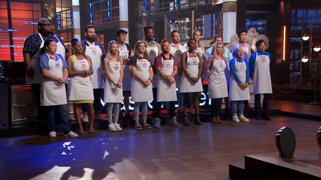 Watch MasterChef S12:E19 - Finale (Pt. 1) - Special Guest Graham Elliot - Free TV Shows | Tubi