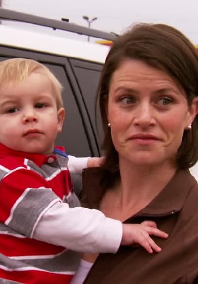 Watch House Crashers S02:E10 - Elegant Entertaining Space - Free TV ...