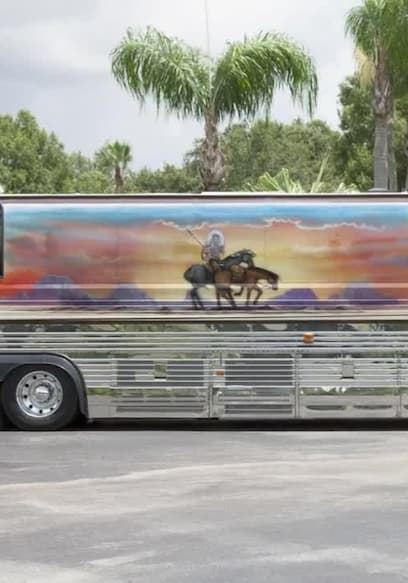 Watch Extreme RVs S03:E02 - Winnebago's First Grand Tour - Free TV ...