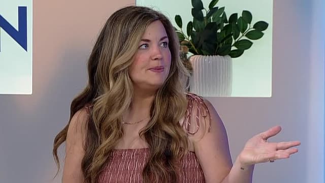 Watch The Jason Show S09:E208 - It's World Snake Day and Emily From ...