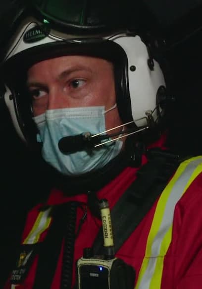 Watch Ambulance: Code Red S02:E11 - Episode 11 - Free TV Shows | Tubi