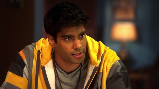 Watch Degrassi: The Next Generation S10:E208 - Still Fighting It (Pt. 2 ...