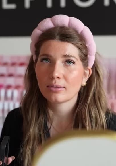 Watch JustKass S02:E17 - I Swapped Makeup With My Sister - Free TV ...