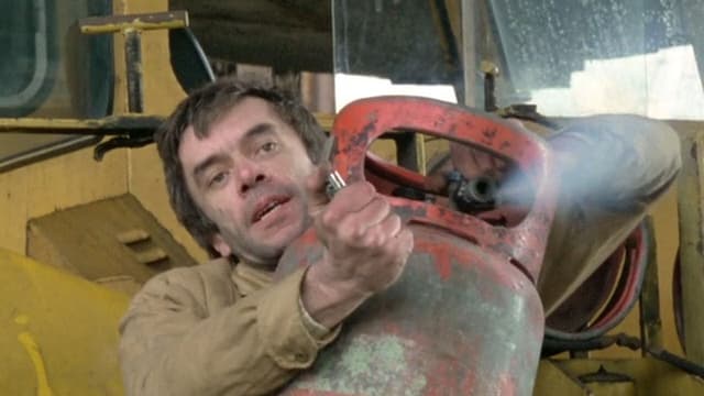 Watch The Professionals S03:E03 - Stopover - Free TV Shows | Tubi