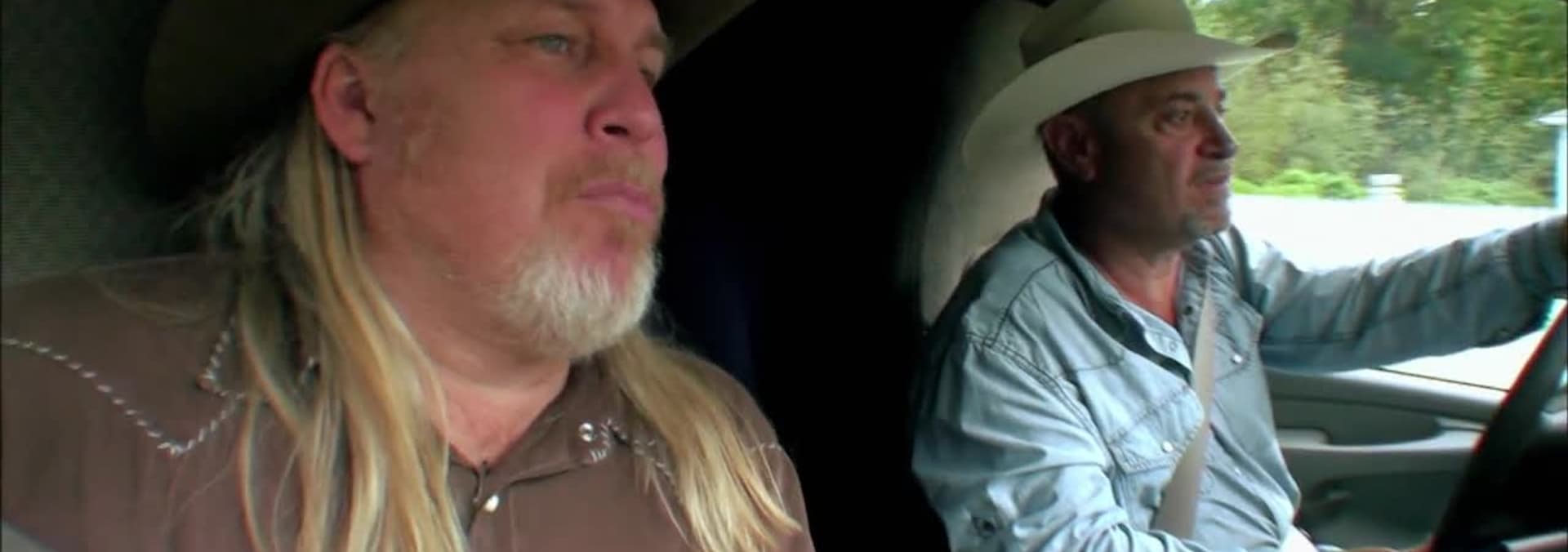 Watch Cash Cowboys S02:E10 - Pickin’ Night in Canada - Free TV Shows | Tubi