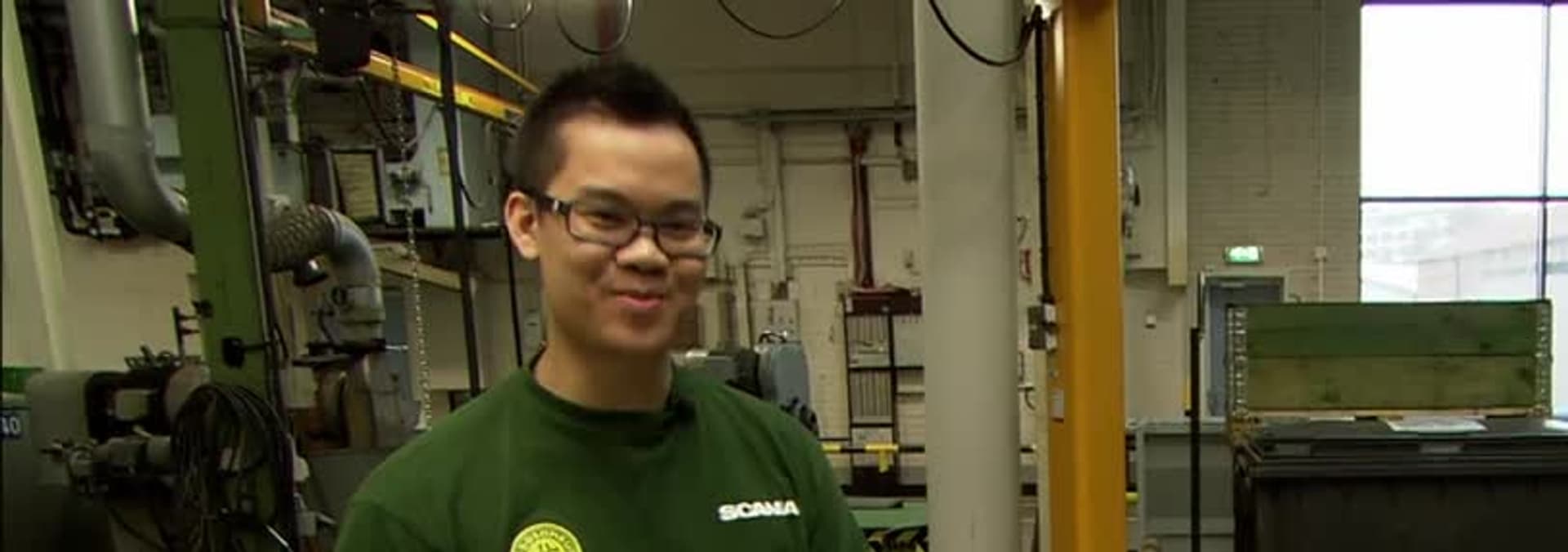 Watch How Do They Do It? S09:E10 - Scania Trucks and More - Free TV ...
