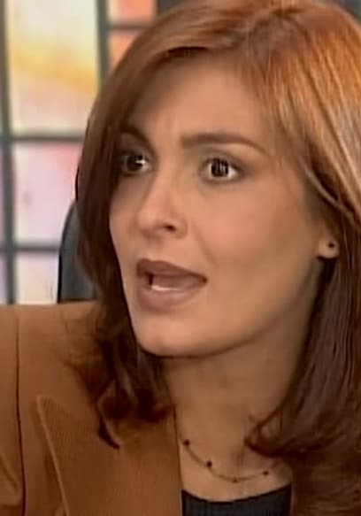 Watch Mujer secreta S01:E114 - Capítulo 114 - Free TV Shows | Tubi