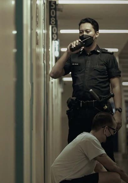 Watch Inside Maximum Security S01:E02 - Keeping Bonds Beyond Bars - Free TV Shows | Tubi