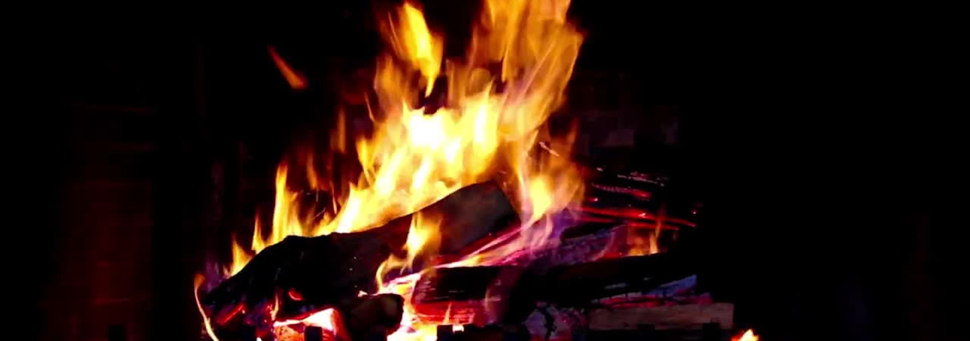 Watch Fireplace Lounge S02:E06 - Happy Holiday Fireplace With Music ...