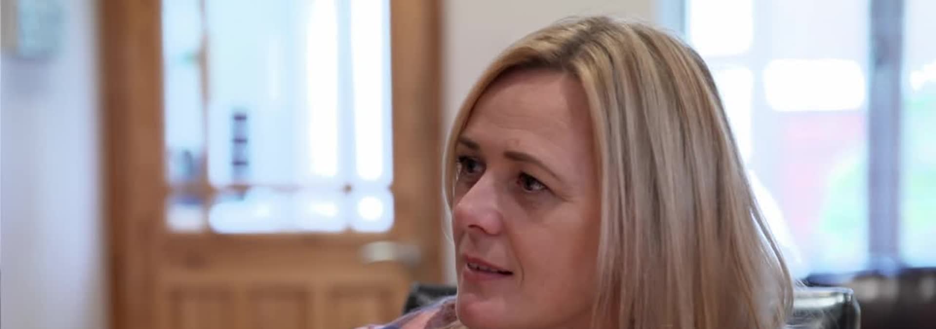 Watch Building the Dream S02:E37 - Devon Revisit: Siddy / Darren and ...