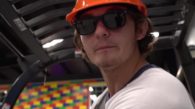 Watch Unspeakable S01:E06 - I Made a Real Minecraft City! / I Hosted a ...