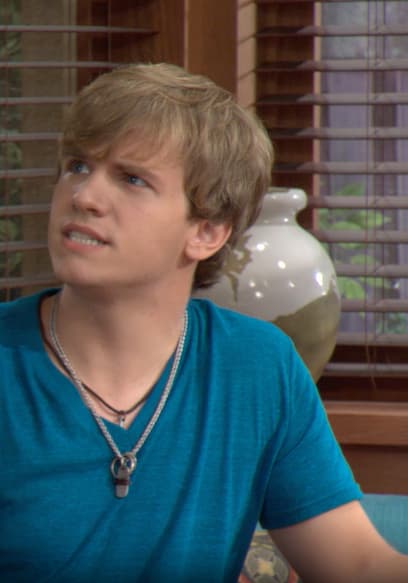 Watch Life With Boys S02:E05 - Getting Up Off the Mat With Boys - Free ...