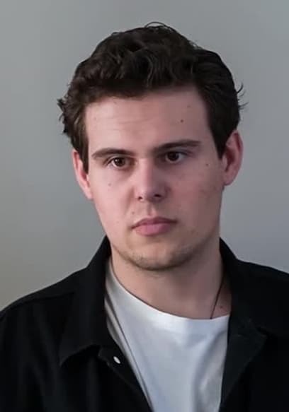 Watch Private Sales S01:E03 - Coming and Going - Free TV Shows | Tubi