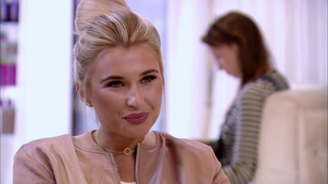 Watch The Only Way Is Essex S17:E02 - Episode 2 - Free TV Shows | Tubi