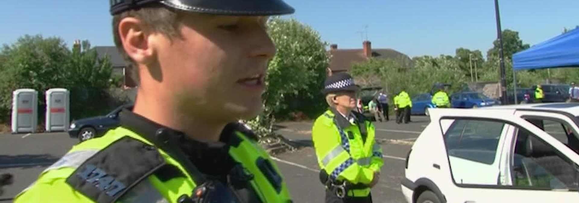 Watch Brit Cops S03:E02 - Machete Man - Free TV Shows | Tubi