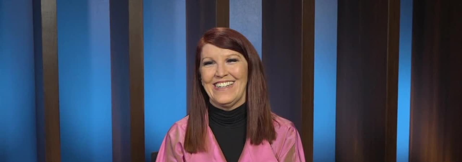Watch 25 Words or Less S02:E82 - Kate Flannery Finally Toots Her Horn ...