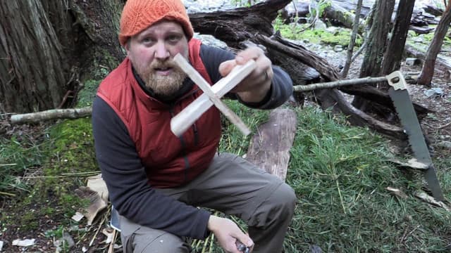 Watch Alone S03:E04 - Outfoxed - Free TV Shows | Tubi