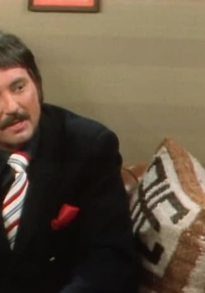 Watch The New Dick Van Dyke Show S01:E12 - A Room With a Room - Free TV ...