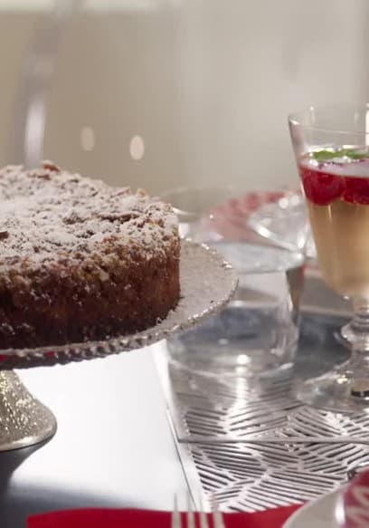 Watch Giada's Holiday Handbook S01:E04 - Santa's Grab Bag - Free TV ...