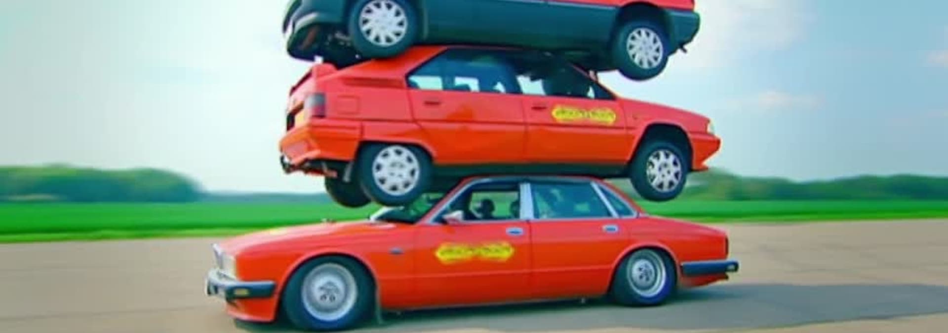 Watch Vroom Vroom S02:E04 - Episode 4 - Free TV Shows | Tubi