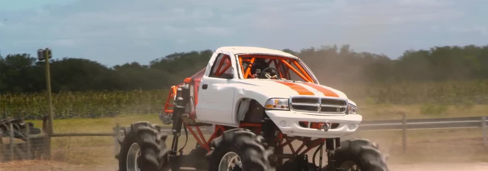 Watch Dirty Mudder Truckers S02:E05 - Stuck in the Mud - Free TV Shows ...