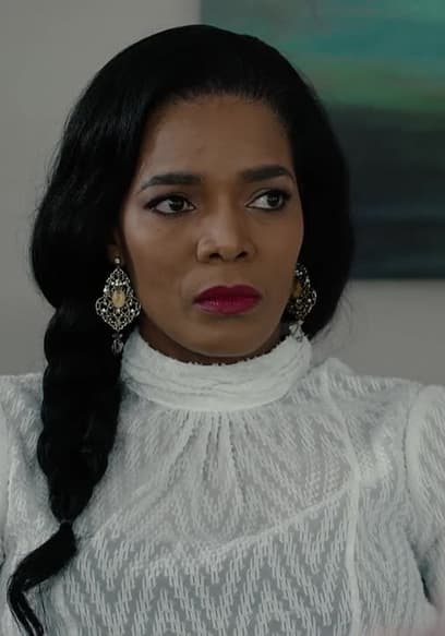 Watch The Queen S02:E11 - Suspicion - Free TV Shows | Tubi