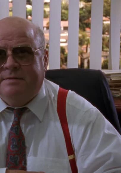 Watch MacGyver S07:E03 - Obsessed - Free TV Shows | Tubi