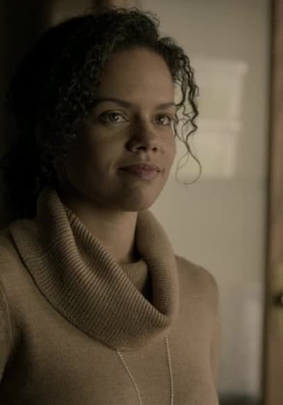 Watch Bitten S03:E10 - Truth, Changes, Everything - Free TV Shows | Tubi