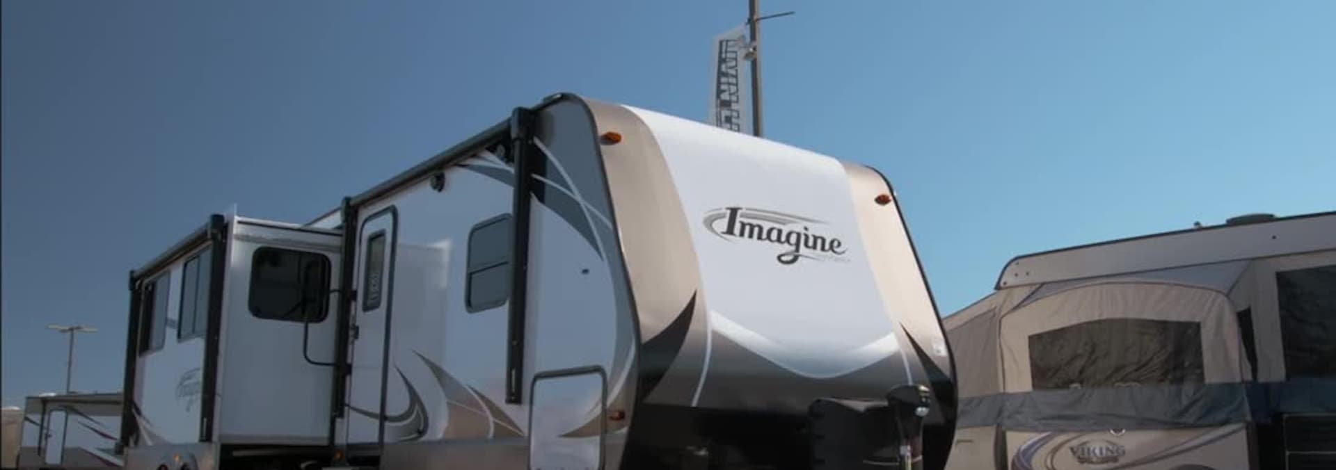 Watch Big Time RV S03:E12 - Honeymoon Suite - Free TV Shows | Tubi