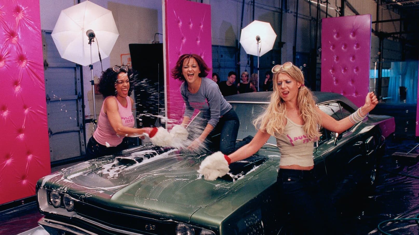 Watch Josie and the Pussycats (2001) - Free Movies | Tubi