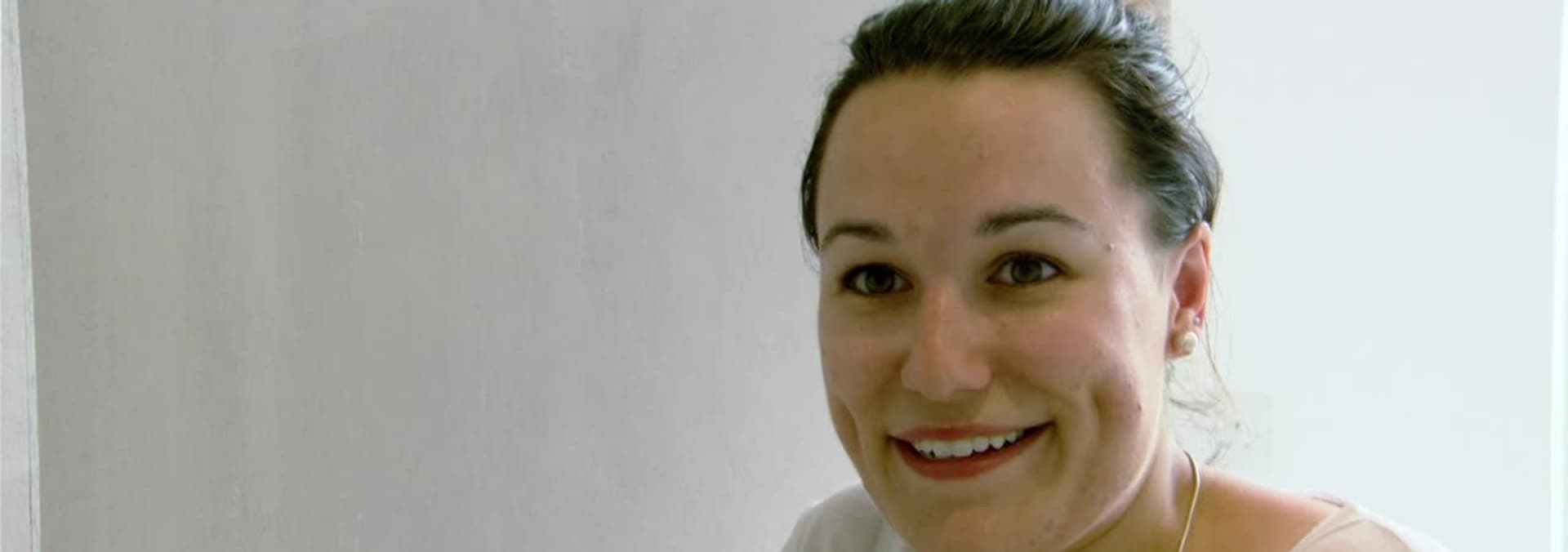 Watch Building the Dream S02:E26 - Cambridgeshire: Chris and Phillipa ...