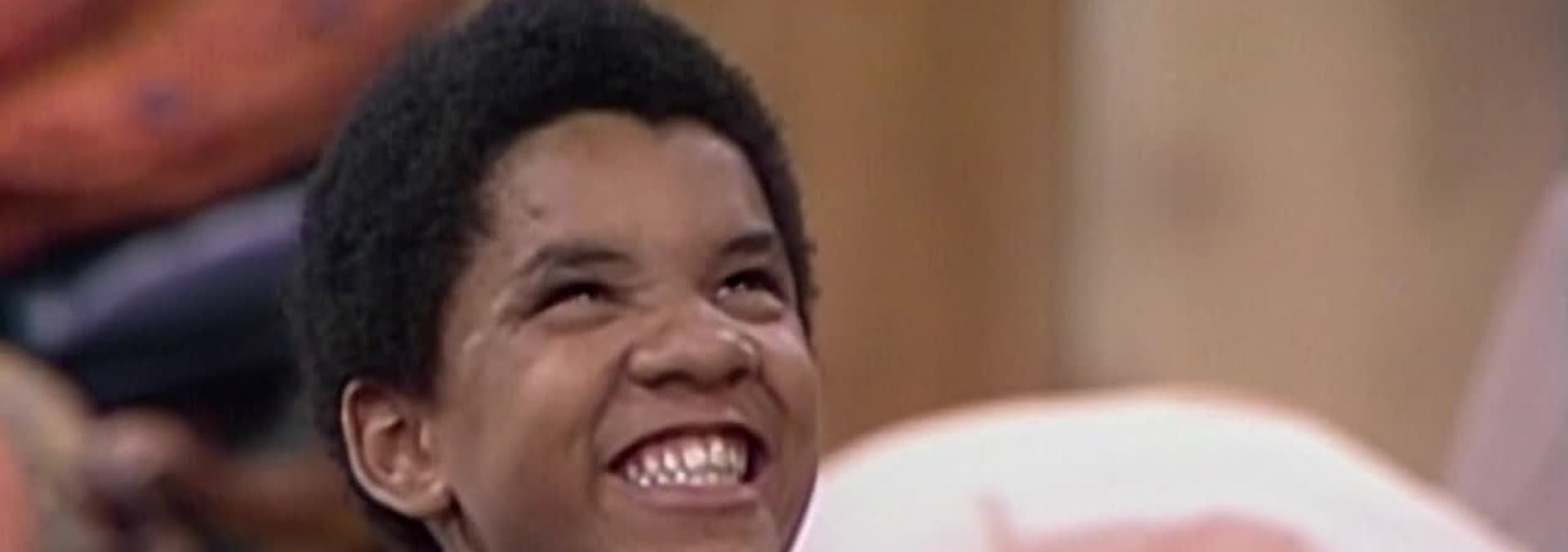 Watch Good Times S01:E06 - Junior Gets a Patron - Free TV Shows | Tubi